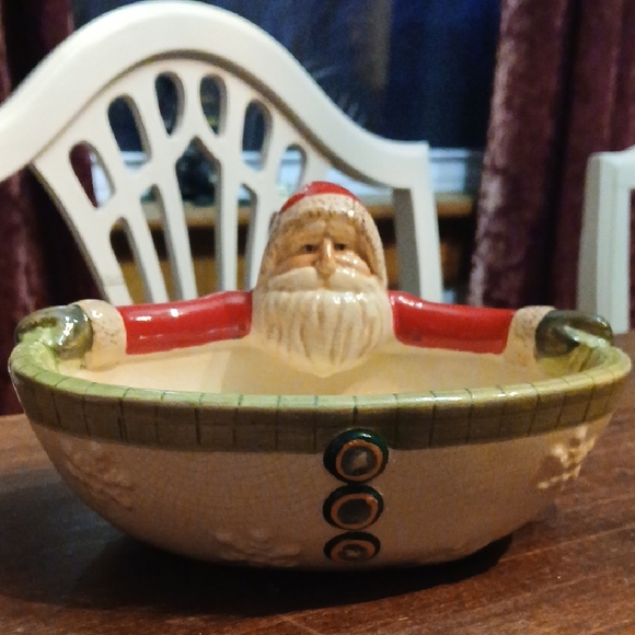 Russ Berrie | Accents | Santa Claus Decorative Bowl Vtg Russ | Poshmark